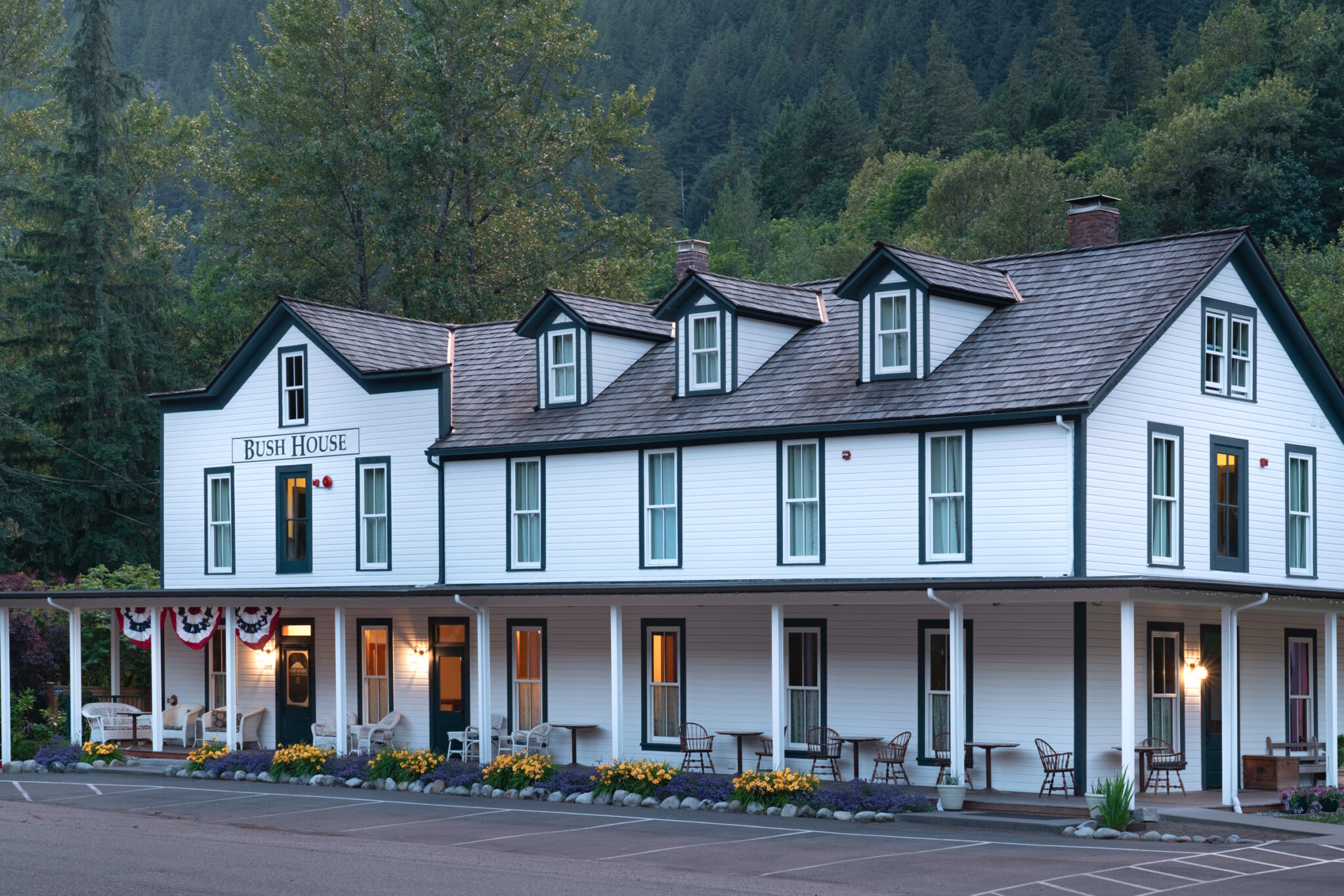 Bush House Inn: Experience History, Index WA's Vintage Hotel